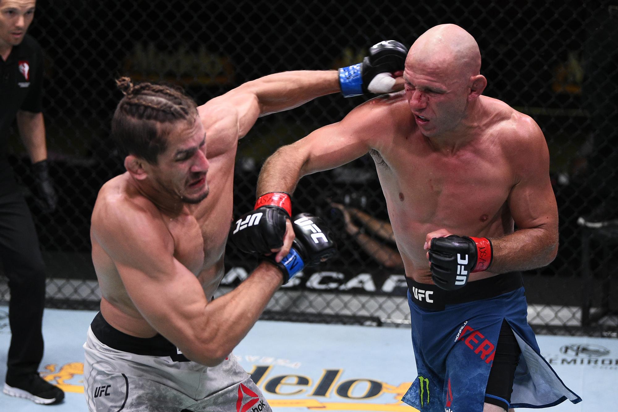 Cerrone Y Price Empatan En Una Gran Guerra De Tres Rounds | UFC