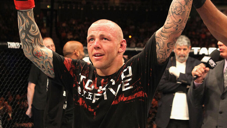 UFC 134: Ross Pearson training with champions | UFC