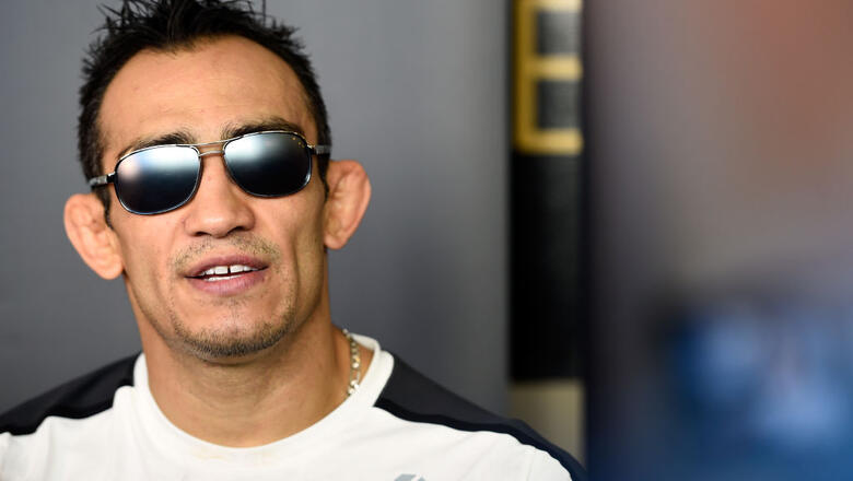 UFC 209 rivals stare each other down in Vegas | UFC