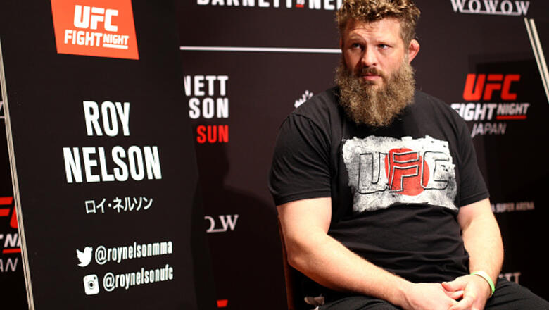 Roy Nelson posta foto de mão quebrada após 5 rounds contra Josh Barnett ...