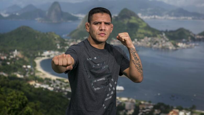 Dos Anjos rebate provocações de McGregor | UFC
