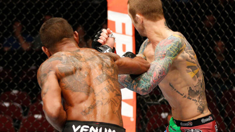 Johnny Eduardo vence favorito nas preliminares | UFC