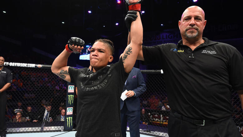 UFC newcomers shine in Utica prelims | UFC