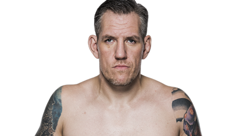 Colombo using military lessons into Octagon | UFC
