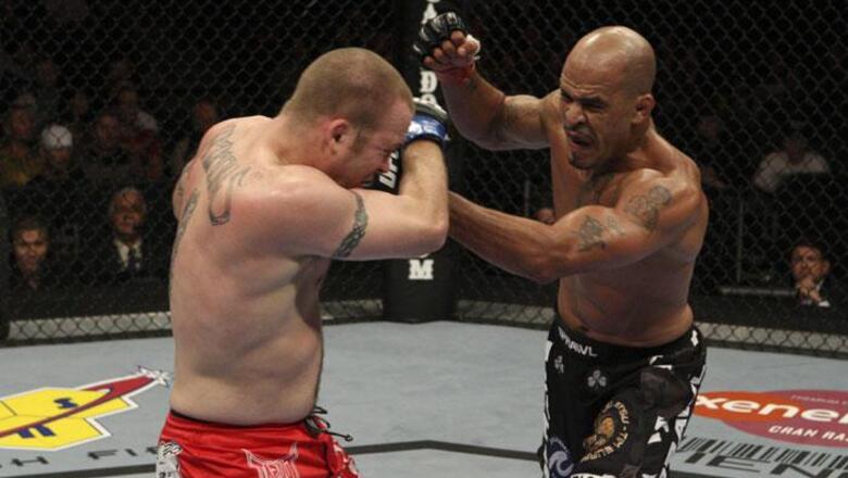 Desde el octágono: Jorge Rivera, el veterano de mil batallas | UFC