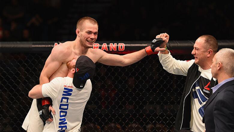 By the Numbers – Fight Night Sioux Falls | UFC