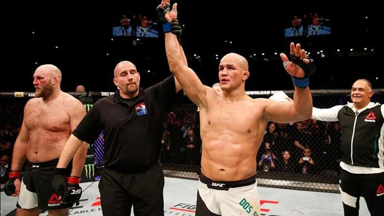 Cigano aponta vantagem de Miocic sobre Werdum em disputa de título no ...