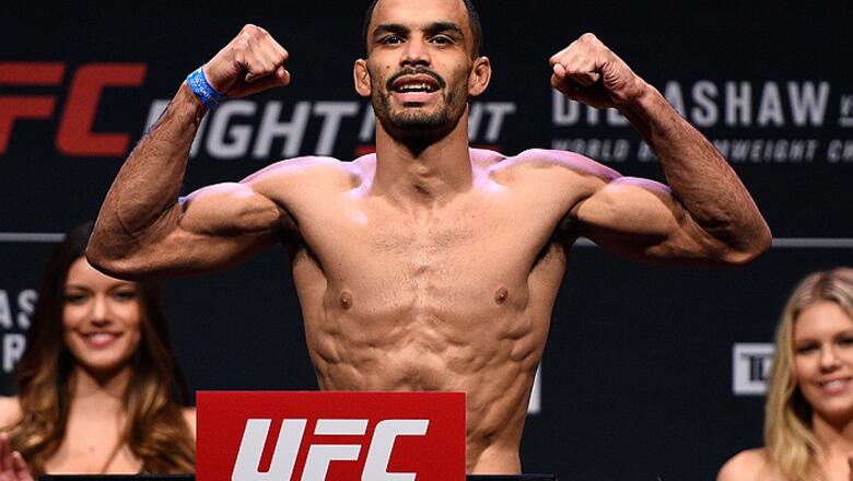 Live: Rob Font chats from Buffalo Wild Wings | UFC