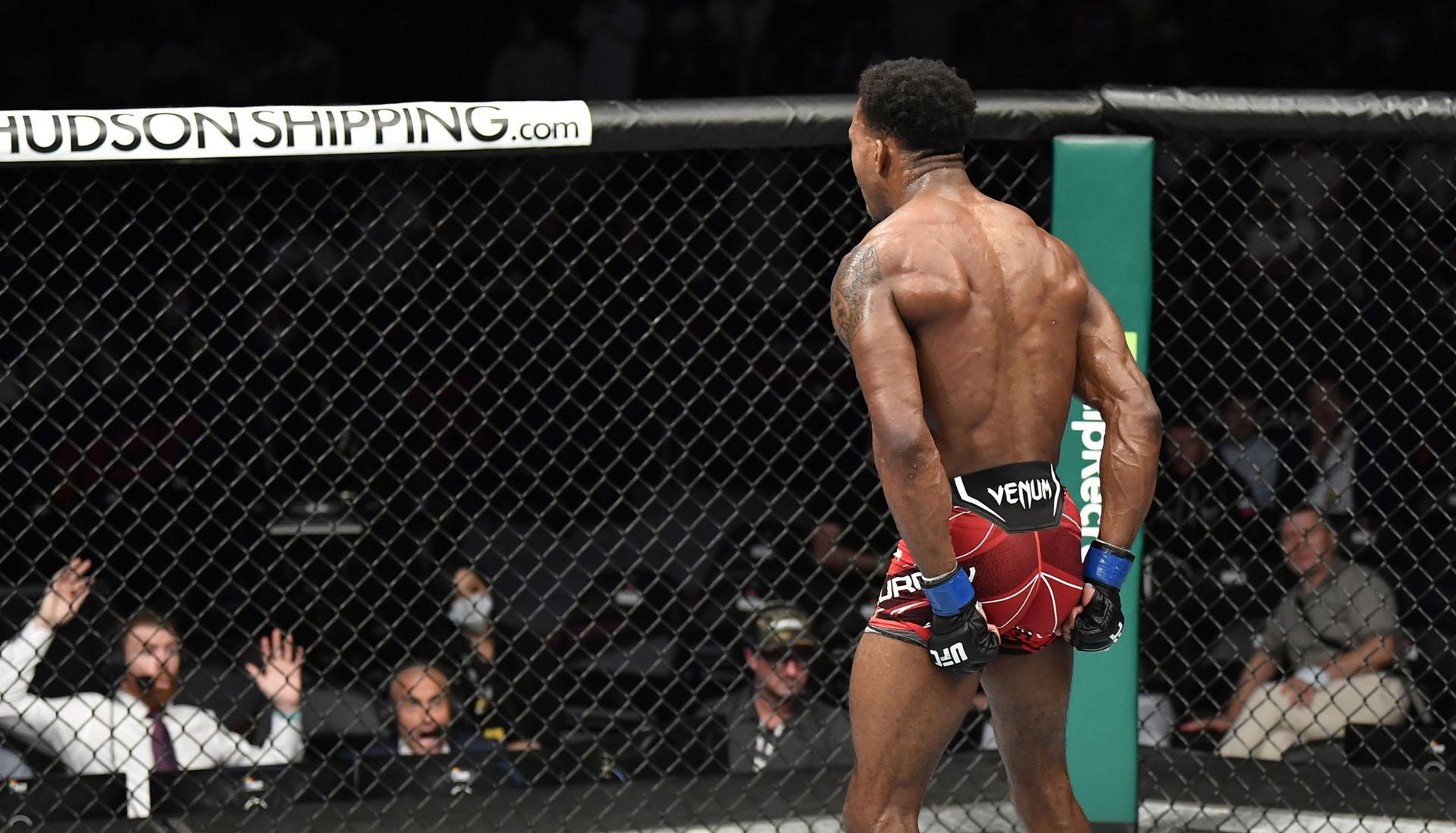 Lerone Murphy's Knockout Knee | UFC