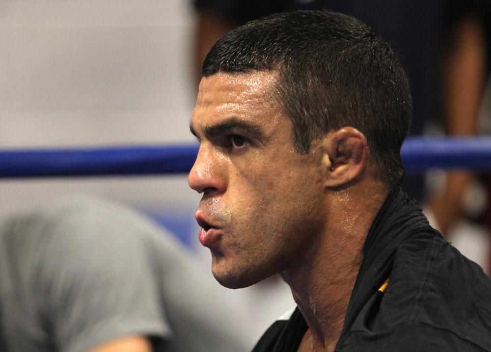 Túnel do Tempo: Vitor Belfort x Scott Ferrozzo | UFC