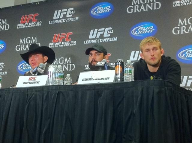 Conférence de presse d'après-combat de l'UFC 141 : Diaz/Cerrone | UFC