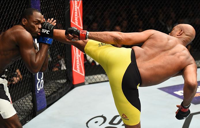 UFC 208: 경기 후 기자회견 하이라이트 | UFC