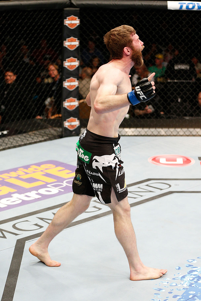 Submission of the Week: Mitch Clarke vs Al Iaquinta | UFC