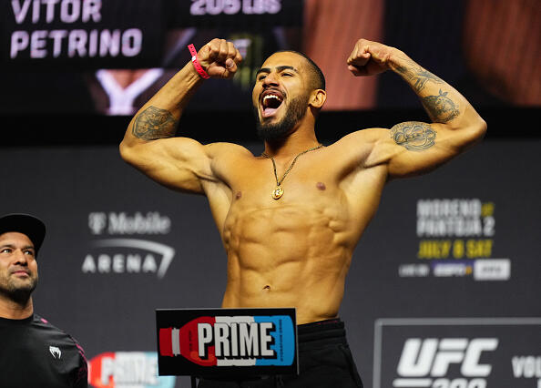 Vitor Petrino Aims To Continue Rapid Ascent | UFC